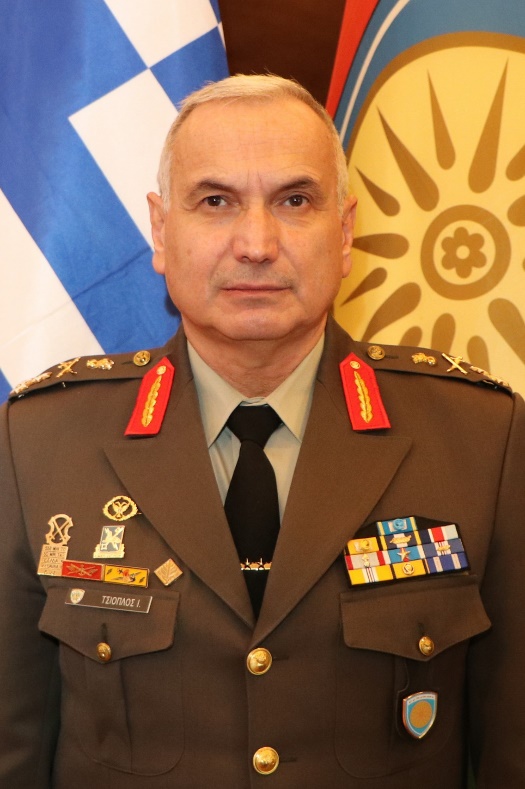 COMMANDER – EL EU OHQ